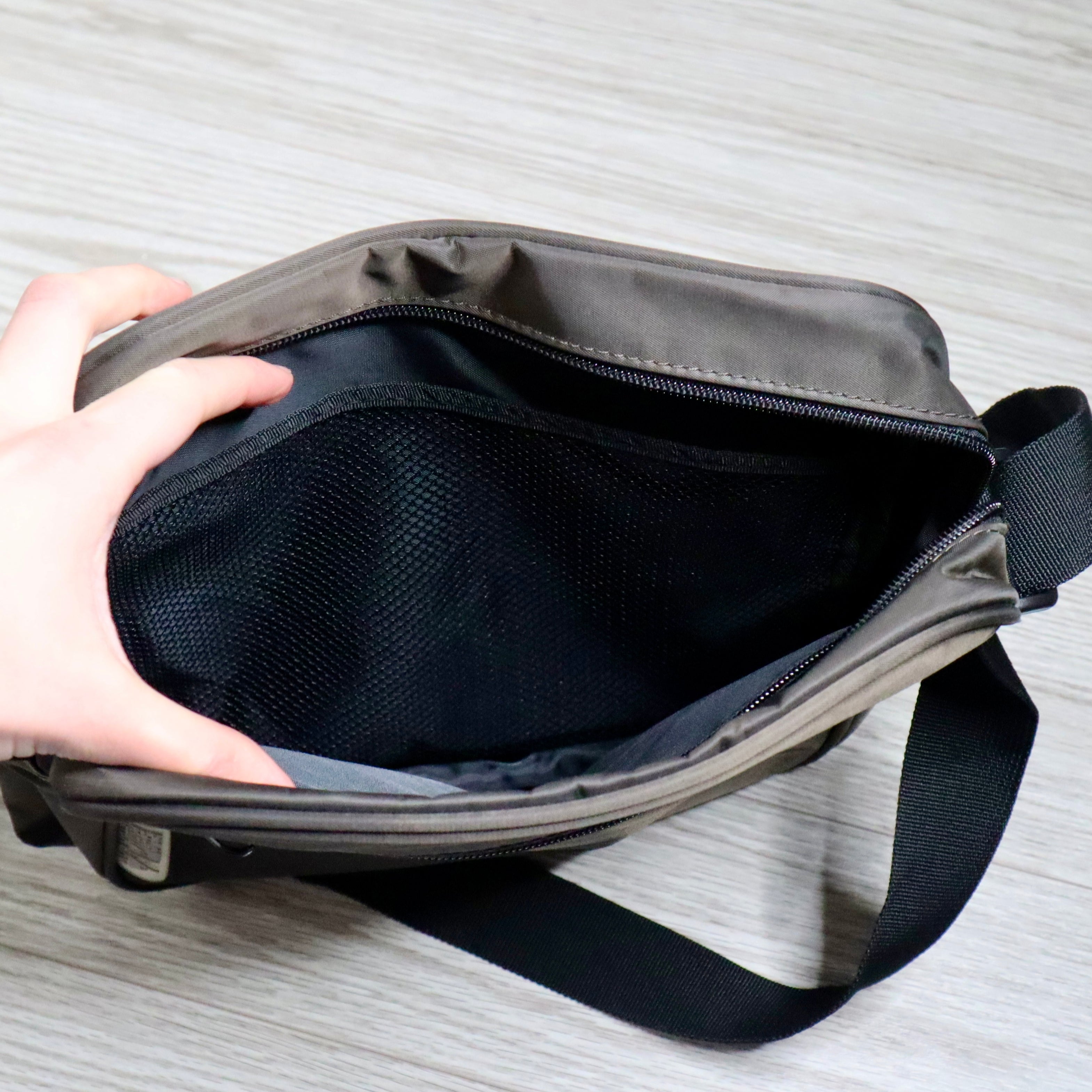 Rare 90s ASTRO BOY Lenticular Crossbody Bag - Imber Vintage